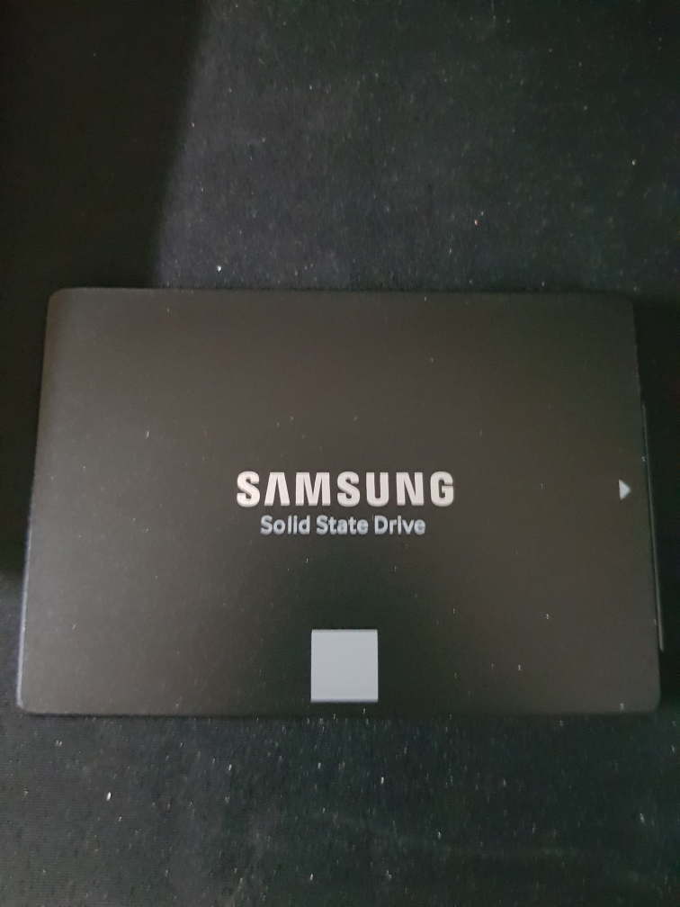 SAMSUNG 860 EV... | 당근 중고거래