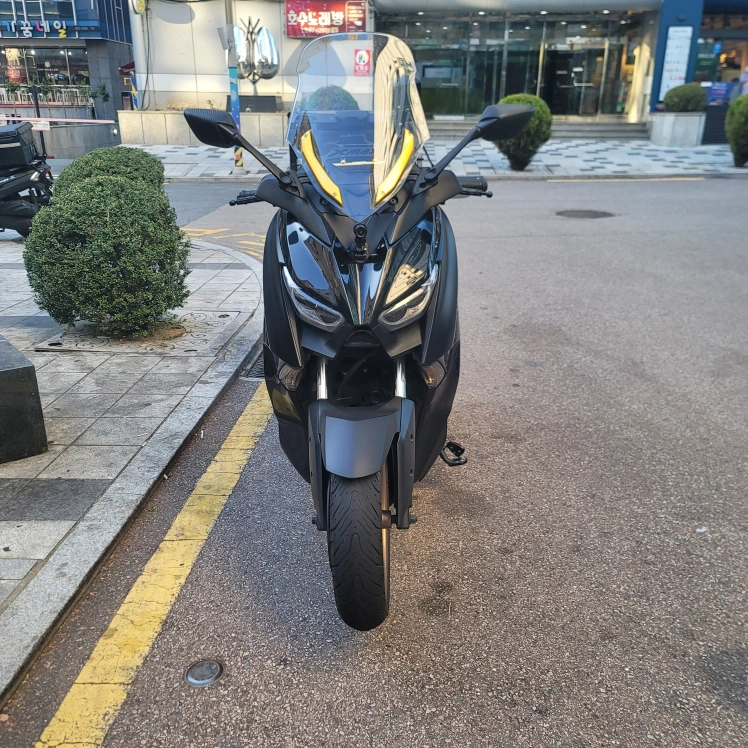 xmax300 22년식 | 당근 중고거래