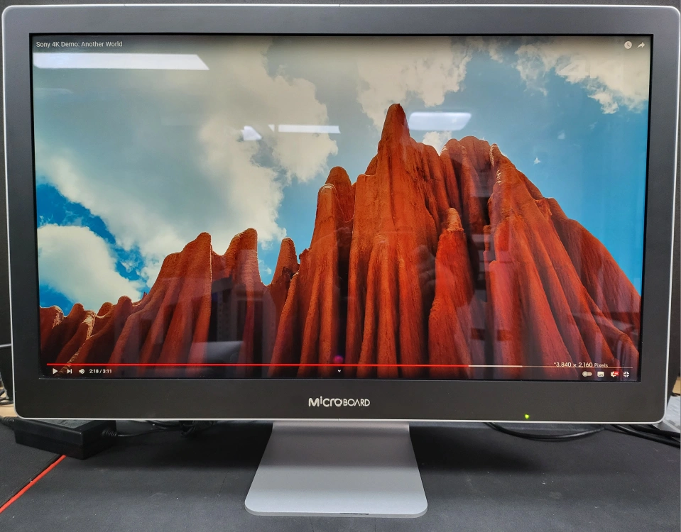 마이크로보드(MICROBOARD) 4K 아이맥디자인 커스텀 모니터판매합니다. | 디지털기기 | 당근 중고거래