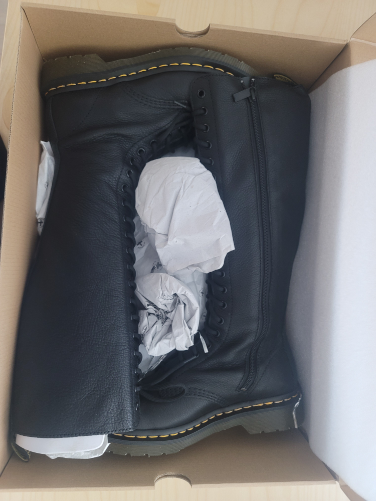 닥터마틴1B60 20홀 롱부츠워커 | 당근 중고거래