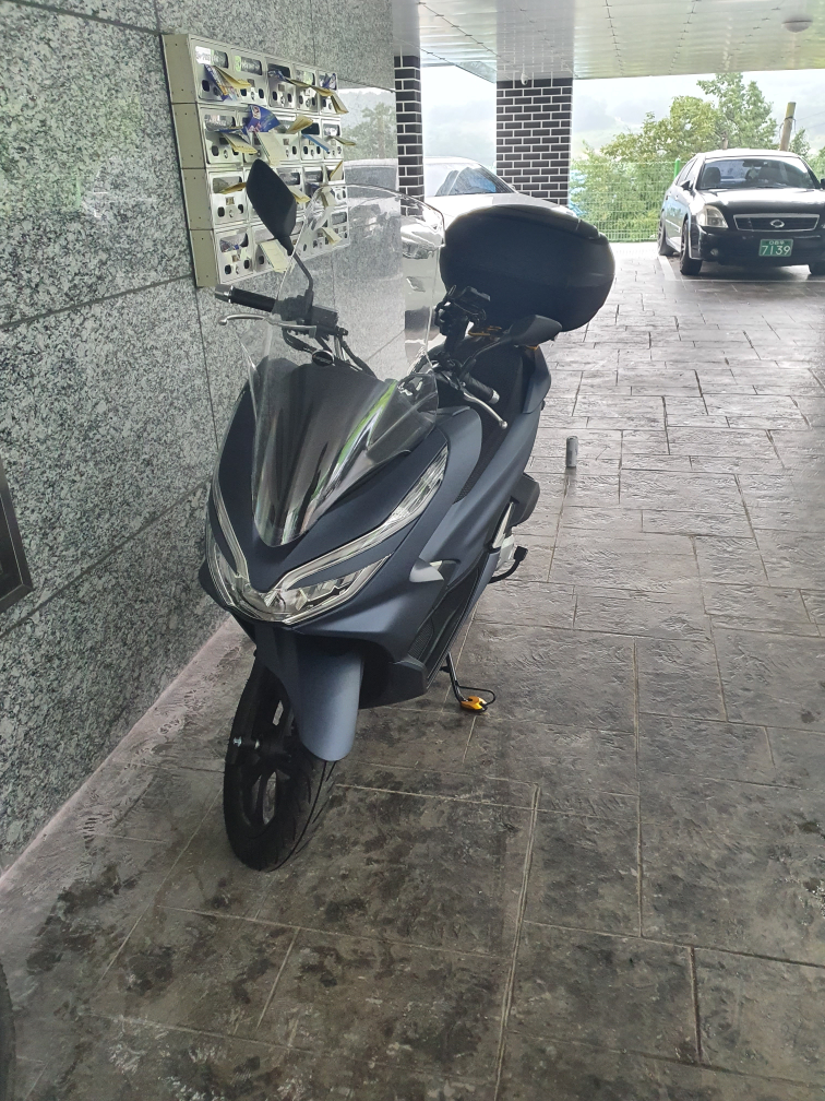 오토바이 스쿠터 pcx 20년 | 당근 중고거래