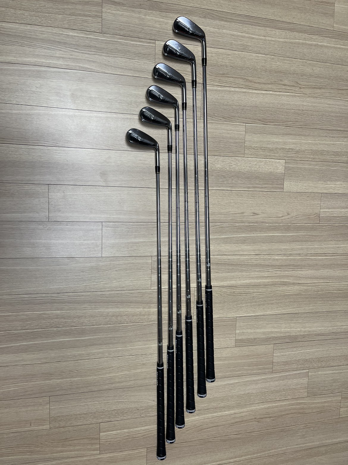 아키라 KS-301 경량스틸 950R 5-P | 북아현동 | 스포츠/레저 | 당근 중고거래