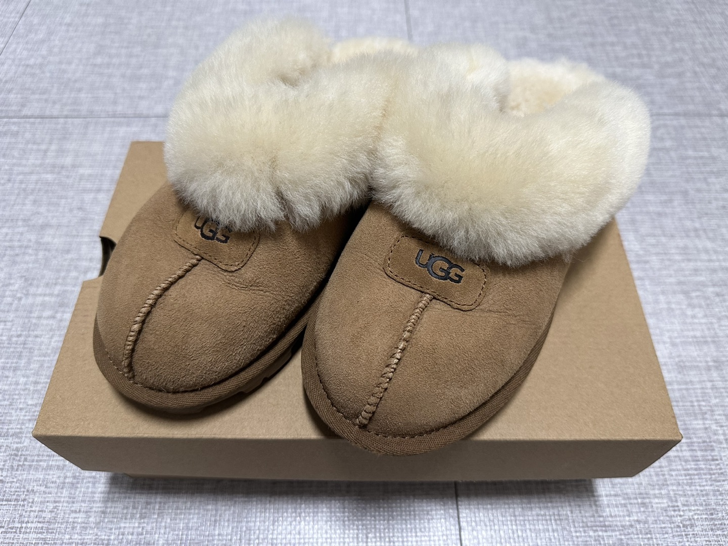 UGG 미국 어그 코케트 230 풀박 | 당근 중고거래