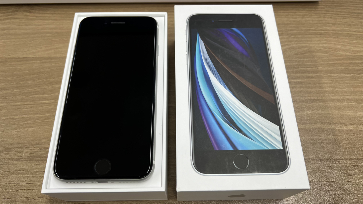 아이폰 SE2 128기가 | 당근 중고거래