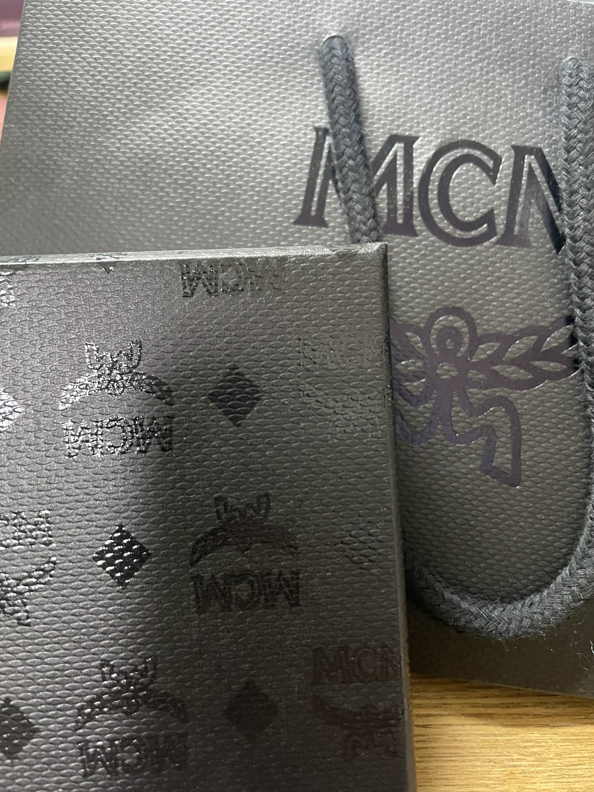 Mcm 남성 반지갑 새거 팔아요 | 당근 중고거래