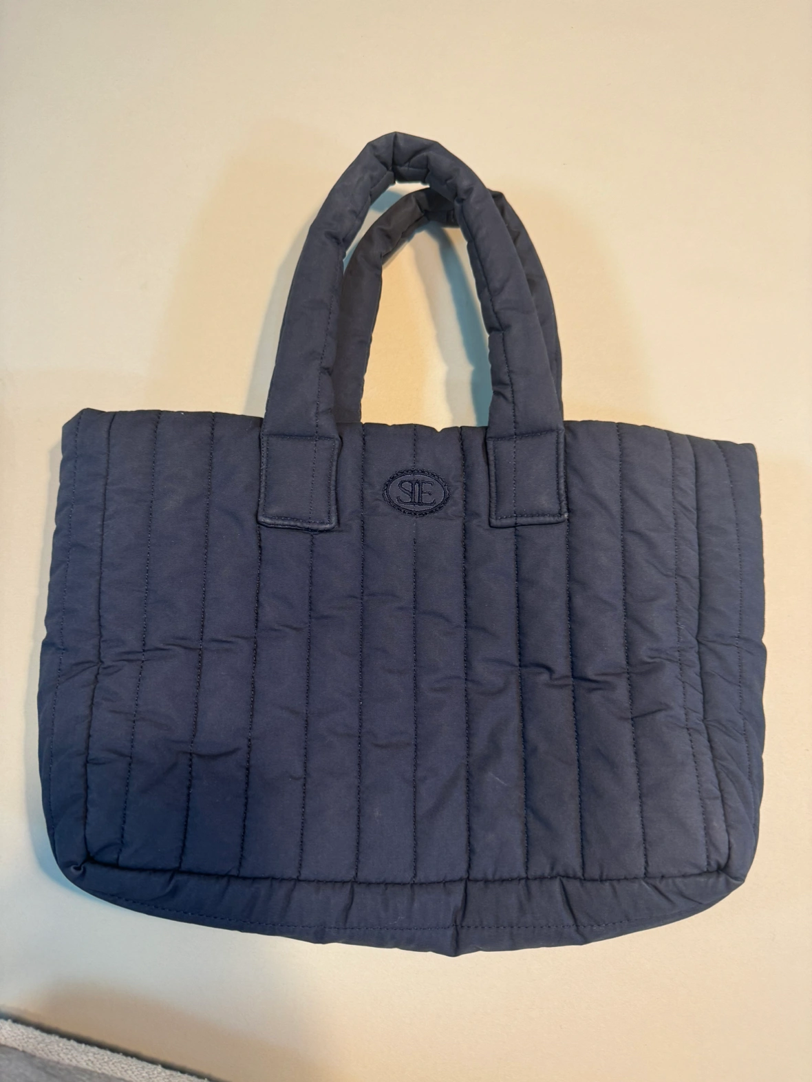 시엔느 패딩백 네이비, Sienne Padding Bag (Navy) | 여성잡화 | 당근 중고거래