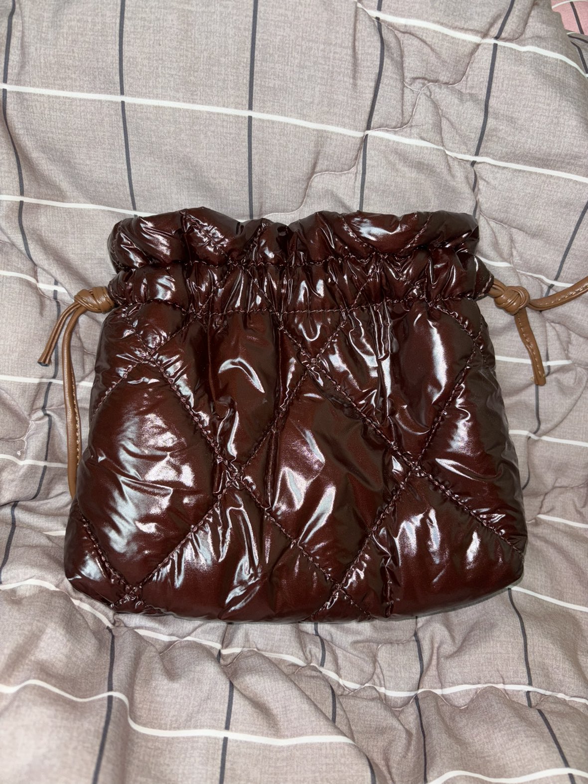 새해맞이 예쁜 가격의 복주머니 퀄팅백 브라운 [원가_3만원 이상]