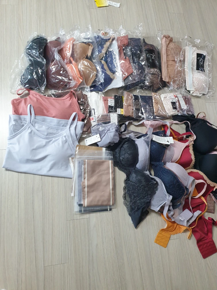 브라자 75C,75B 한세트가격 | 당근 중고거래