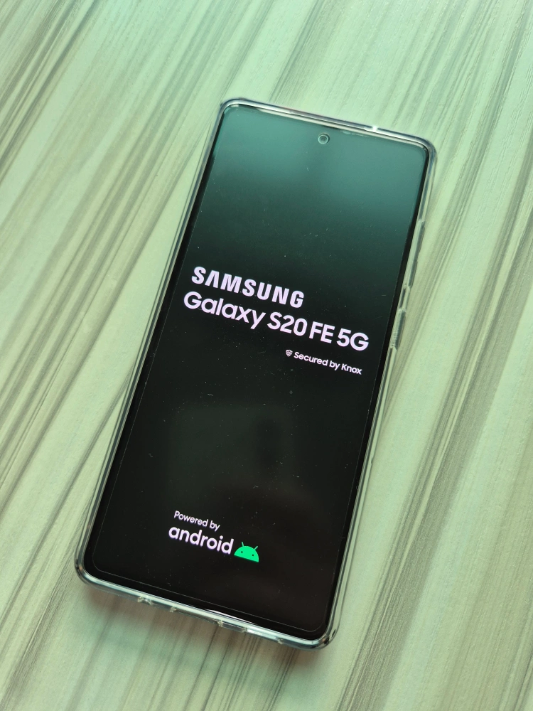 갤럭시 S20FE 공기기 및 악세사리 | 당근 중고거래