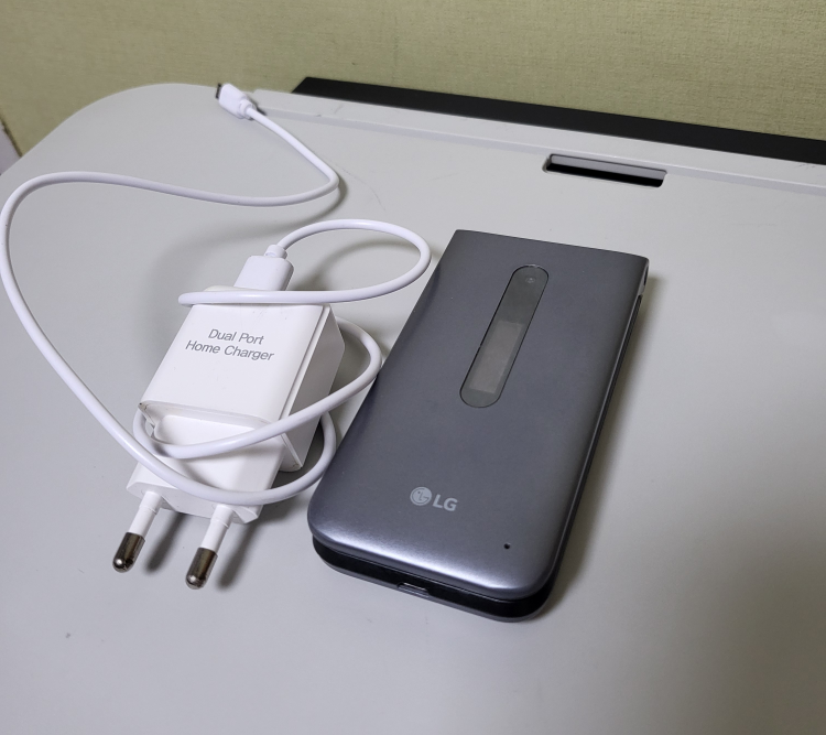 LG폴더폰 2 ( Y120 ) ... | 당근 중고거래