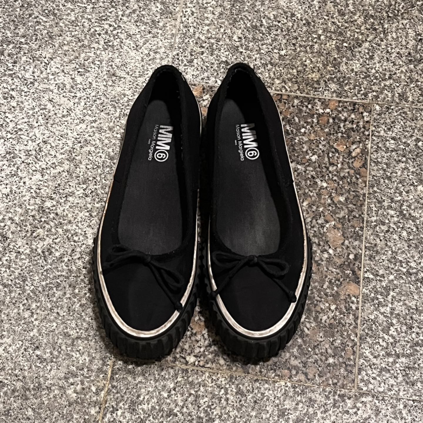 메종마르지엘라 MM6 발레리나 플랫 스니커즈 (38)