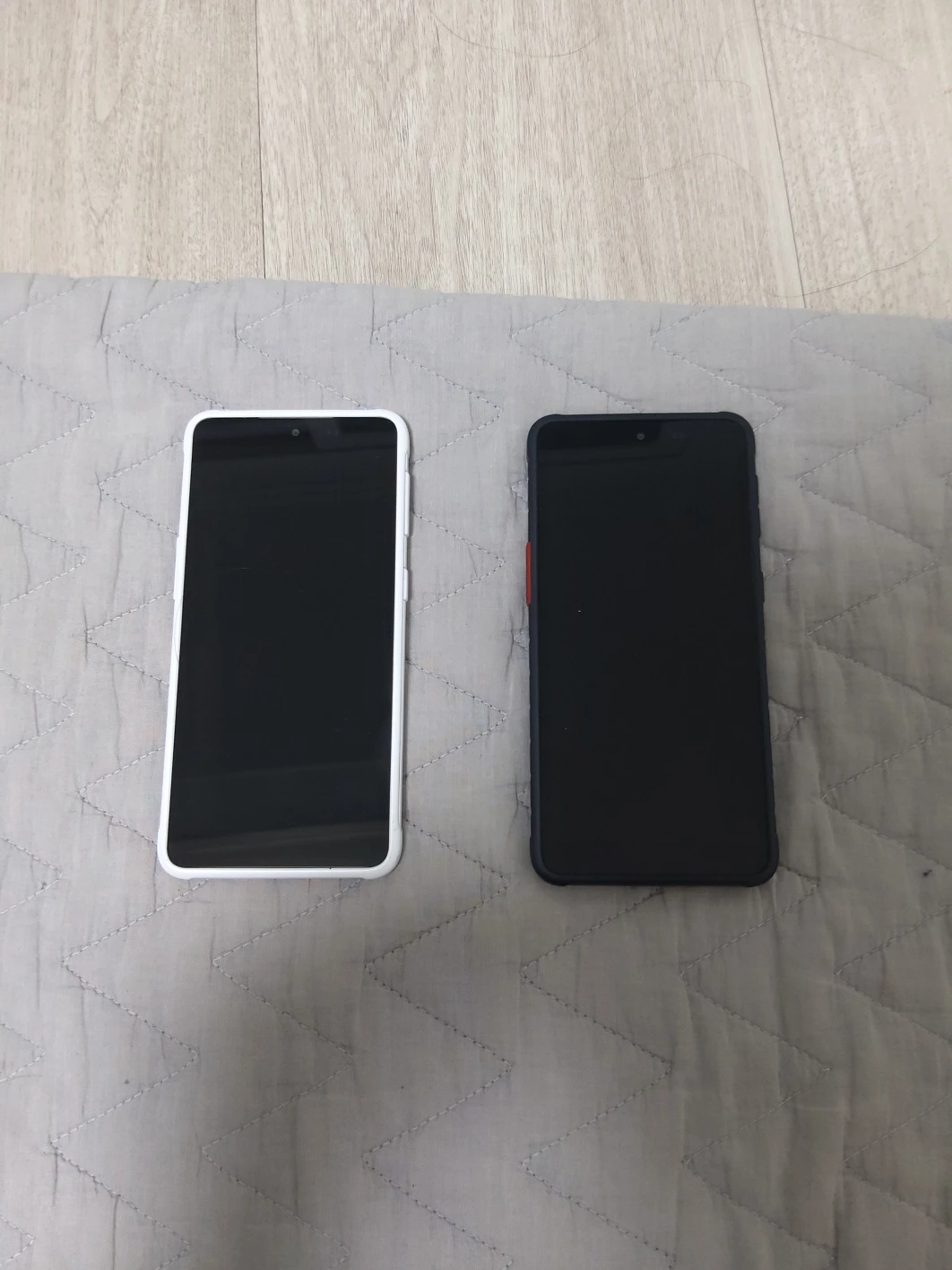 갤럭시 G525 블랙 화이트 두... | 당근 중고거래