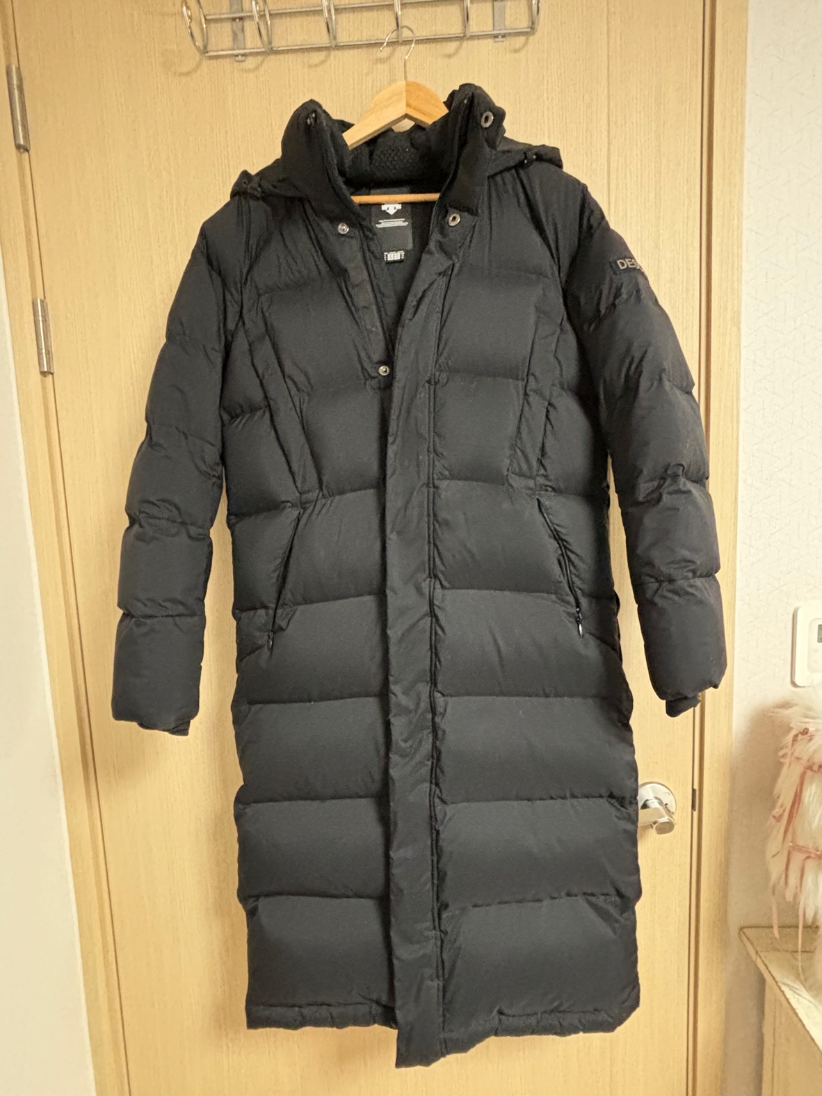 데상트 롱패딩 급처 90사이즈 | 여성의류 | 당근 중고거래