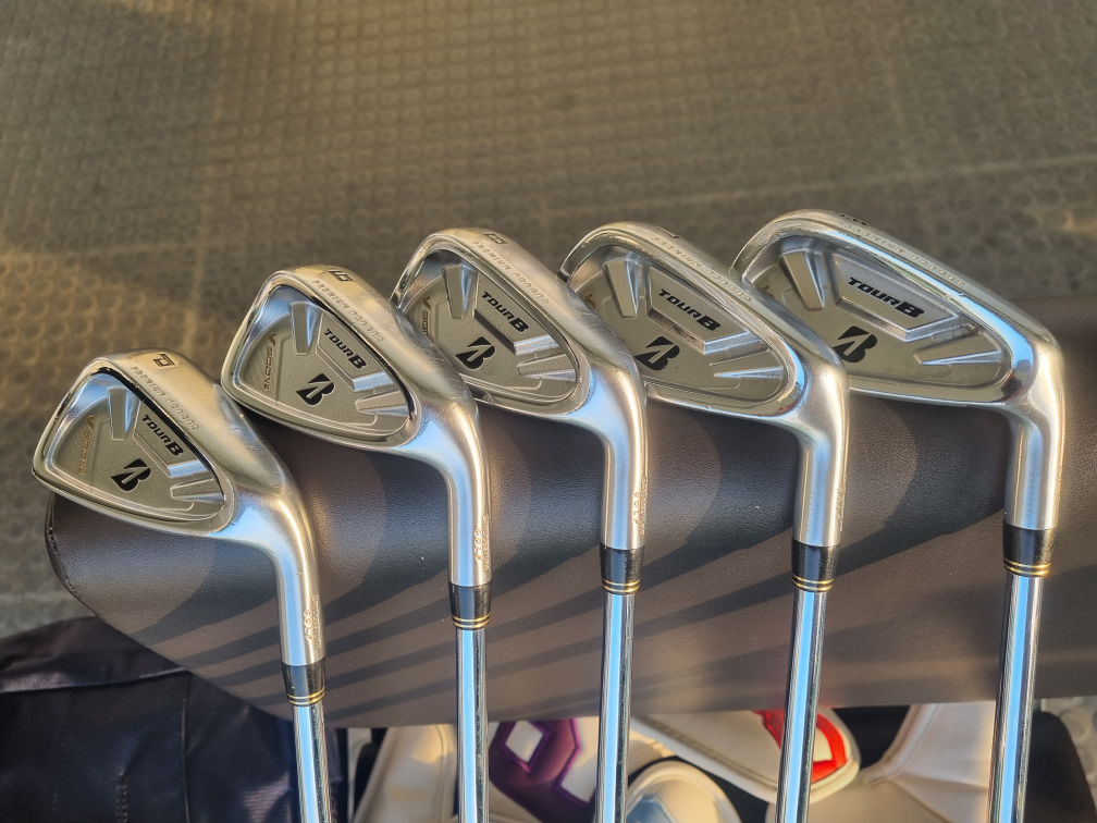 V300 7세대 6번~P 5아이언 | 당근 중고거래