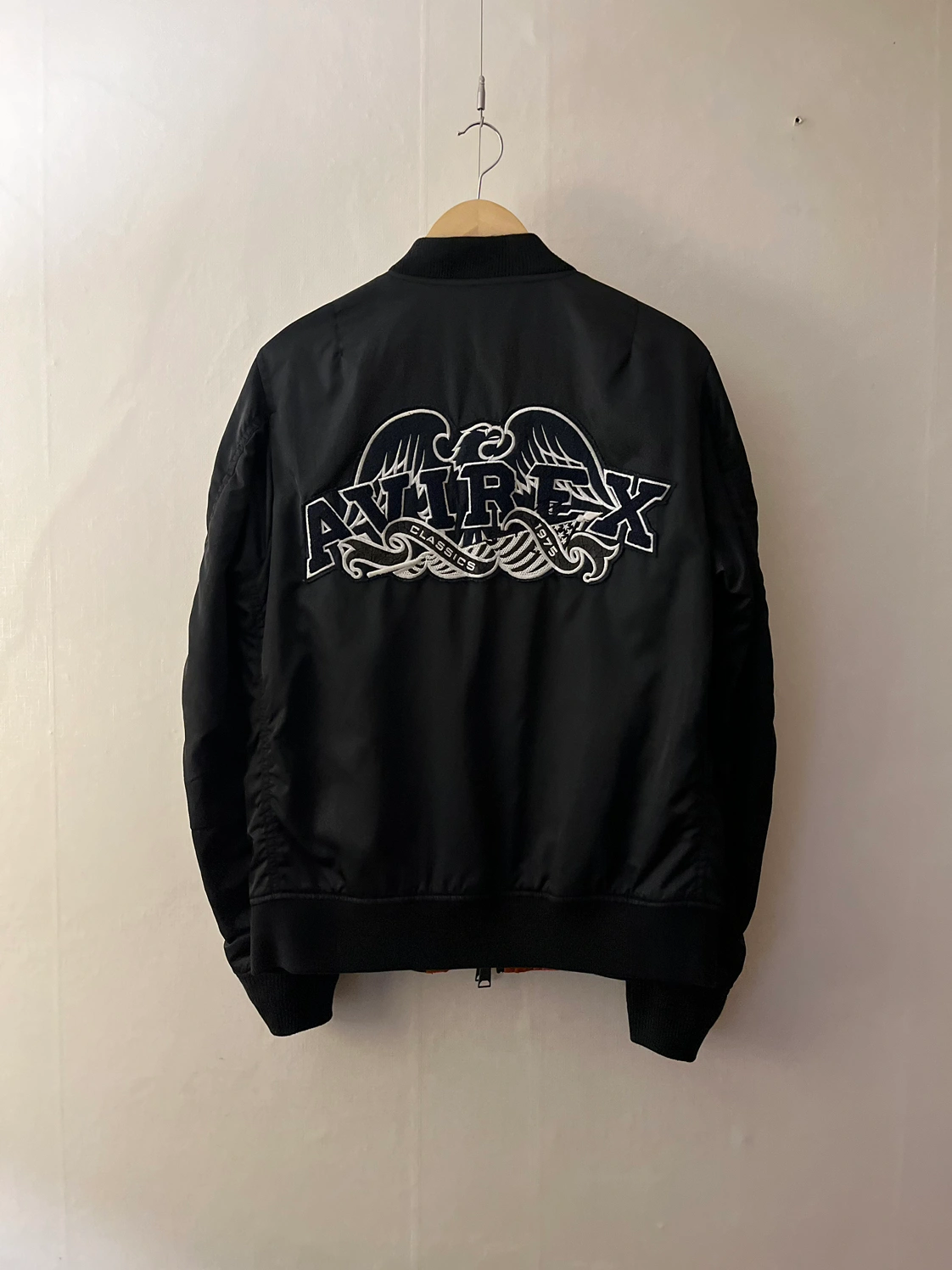 Avirex 35주년 엠브로이드... | 당근 중고거래