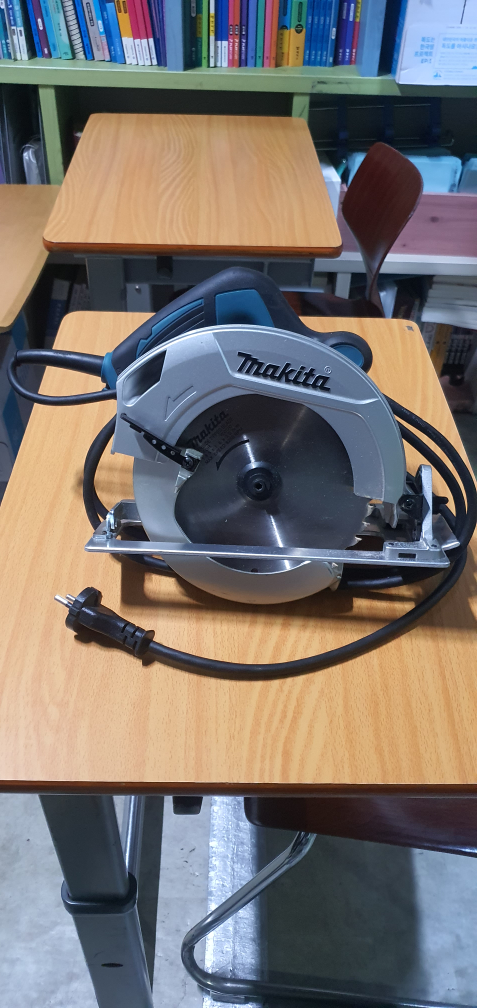 마끼다원형톱HS7600 | 당근 중고거래