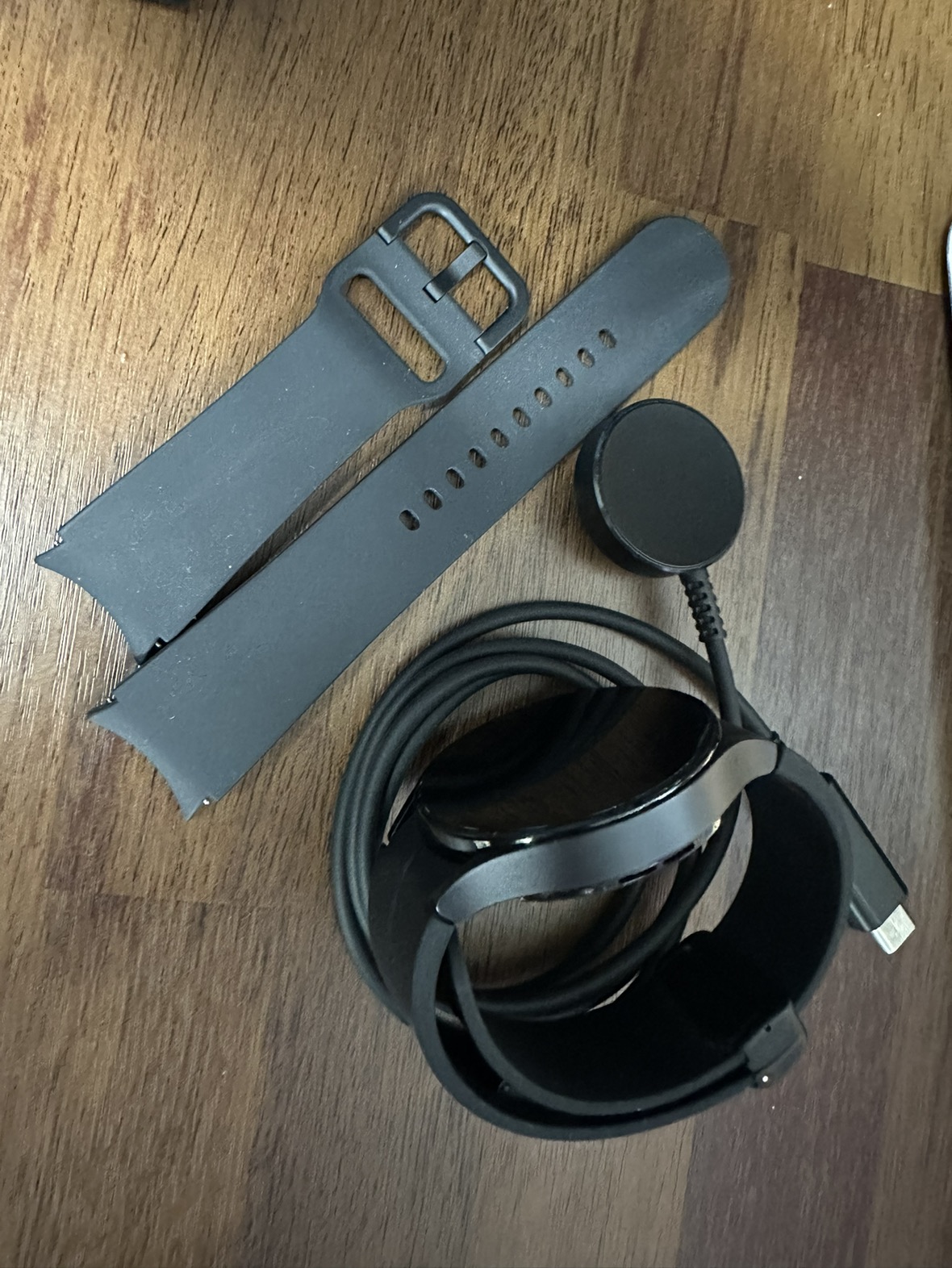 갤럭시워치5 44mm ( SM-R910 ) + 알로 3in1 무선충전기 | 디지털기기 | 당근 중고거래