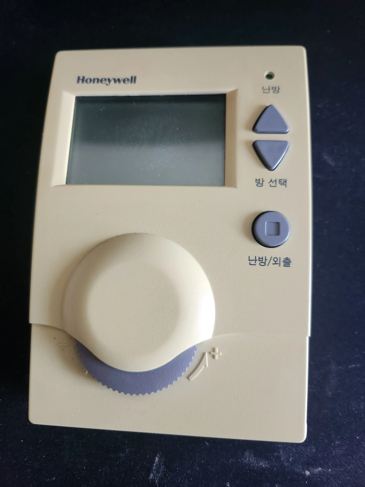 하니웰 온도 조절기 DT100-... | 당근 중고거래