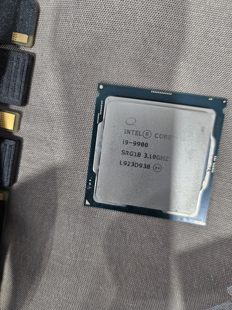 i9 -9900 | 당근 중고거래