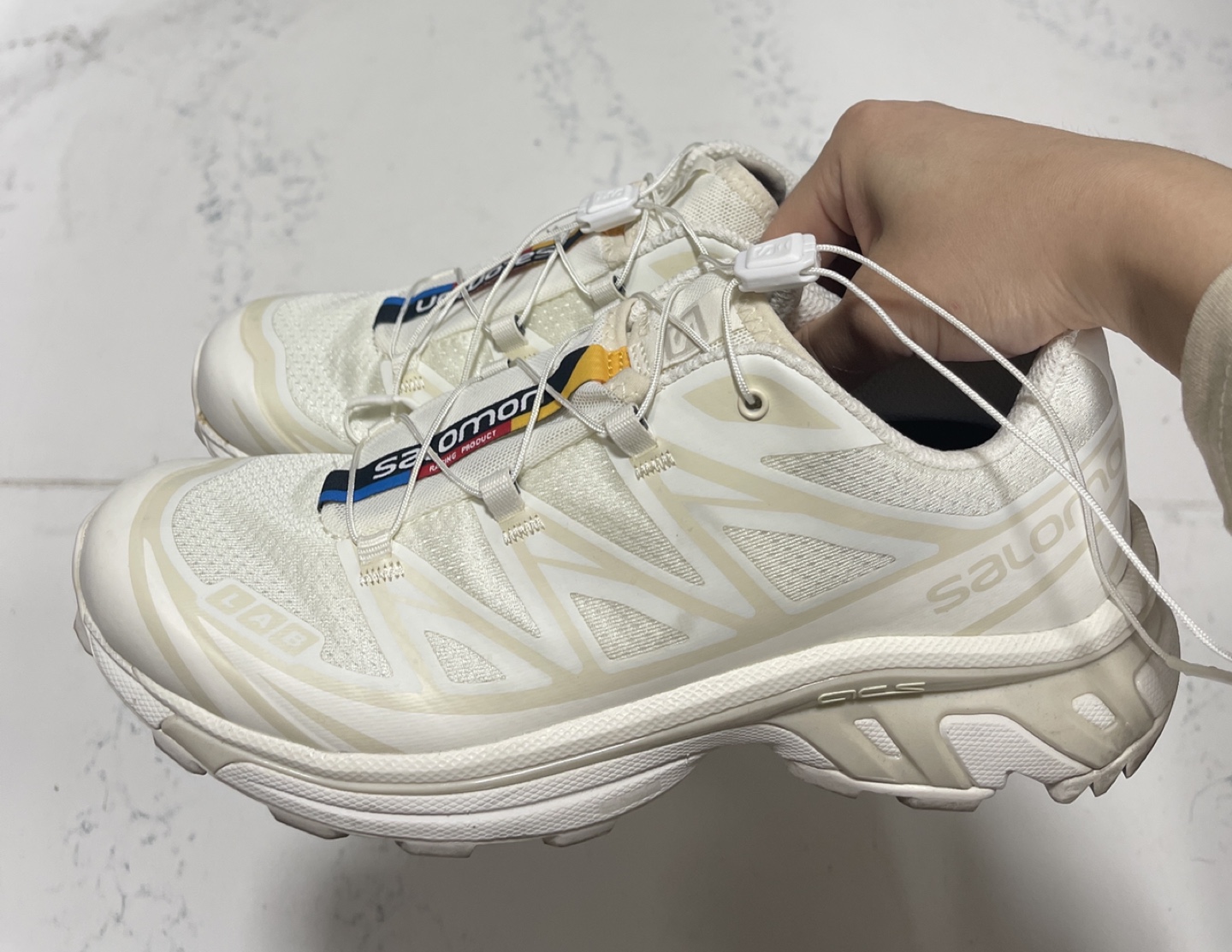 살로몬 XT-6 바닐라 아이스 아몬드 밀크 250 (UK6.5) | 신암동 | 여성잡화 | 당근 중고거래