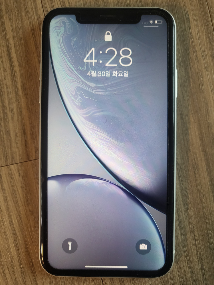 아이폰xr 64G 화이트 팝니다 | 당근 중고거래
