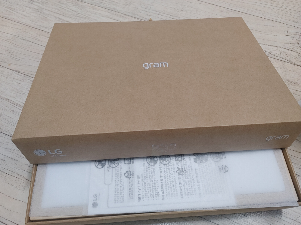엘지 그램 16인치 당근 중고거래