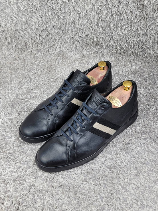 US9.5D/270~275 정품... | 당근 중고거래