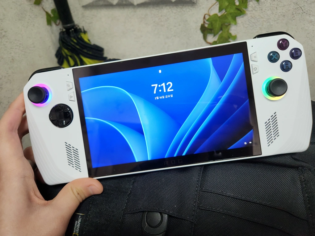 [S급UMPC] Asus rog... | 당근 중고거래