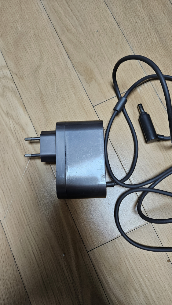 다이슨(v7) 충전기 | 당근 중고거래