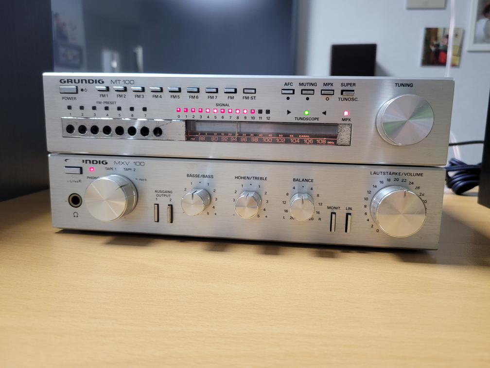 독일 그룬딕 튜너(mt100)와 프리앰프(mxv100) | 생활가전 | 당근 중고거래