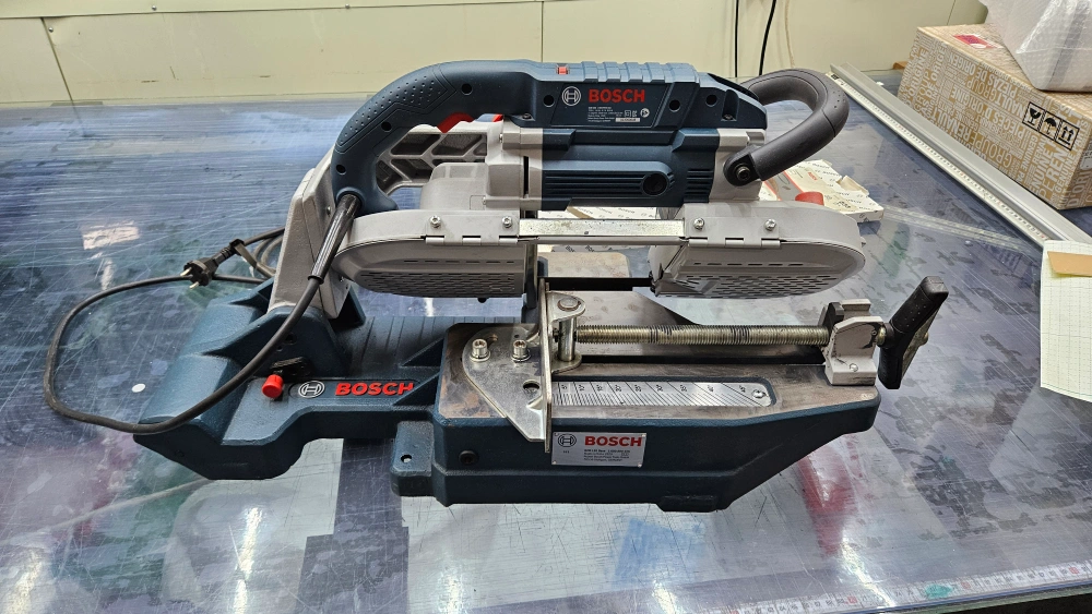 BOSCH 보쉬 밴드쏘 GCB120B 거치대형 파이프절단 | 침산3동 | 가구/인테리어 | 당근 중고거래