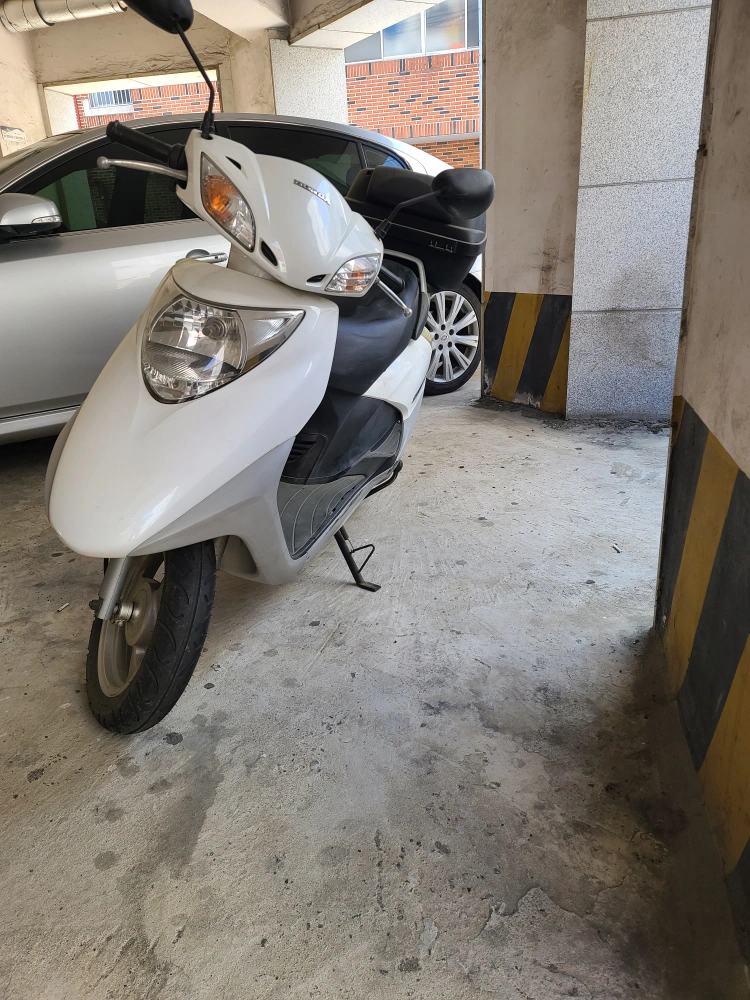 혼다 오토바이 SRC110 2010년 | 당근 중고거래