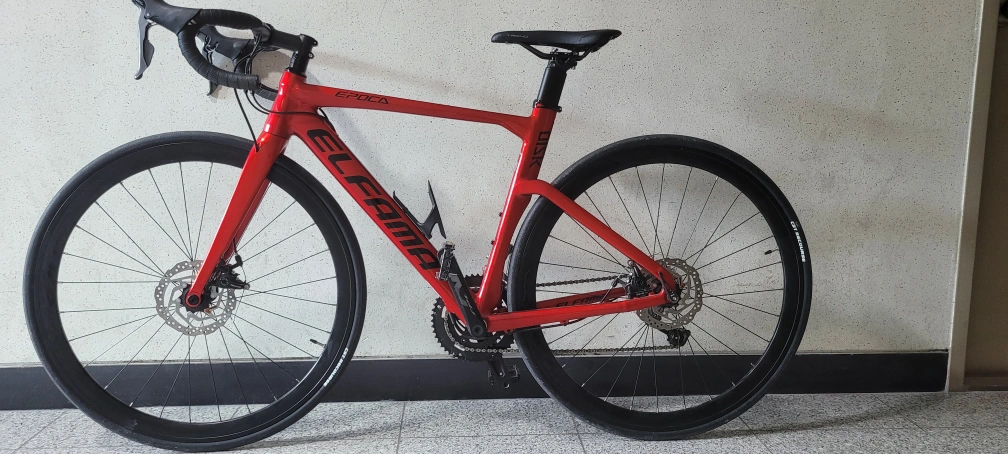 엘파마 에포카 e2000d 23년식 에어로 로드 | 관평동 | 스포츠/레저 | 당근 중고거래