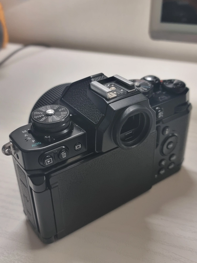 니콘 ZFC 16-50 KIT 블랙, Nikkor Z DX 24mm f/1.7, 핸드그립 | 디지털기기 | 당근 중고거래