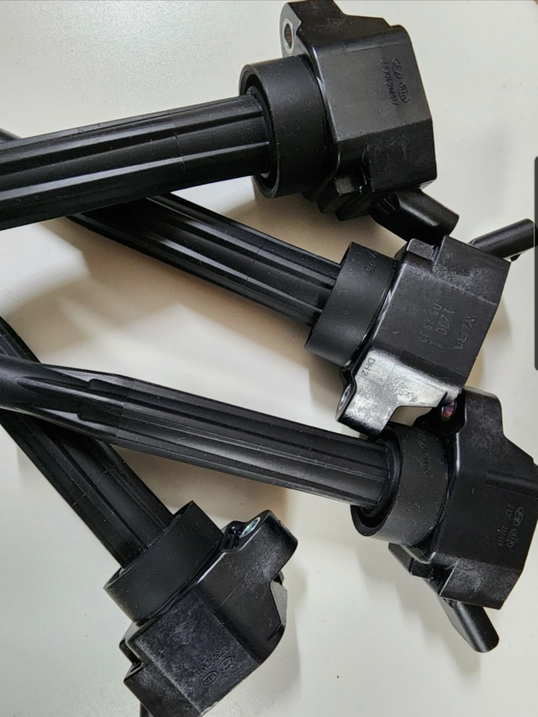 현대기아 점화코일 4개 신품급 일괄 쏘나타DN8 아반떼CN7 코나 투싼NX4 용 4개 273012M417 | 신정동 | 기타 중고물품 | 당근 중고거래