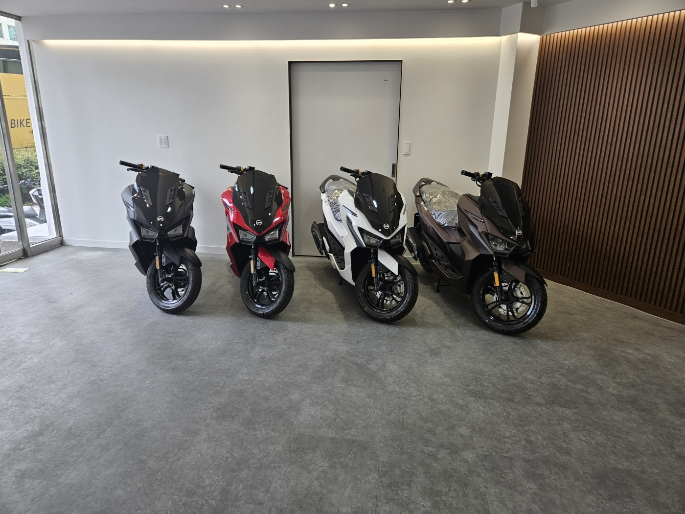 SYM VSX125 22년식 마지막 재고 5대 | 스포츠/레저 | 당근 중고거래