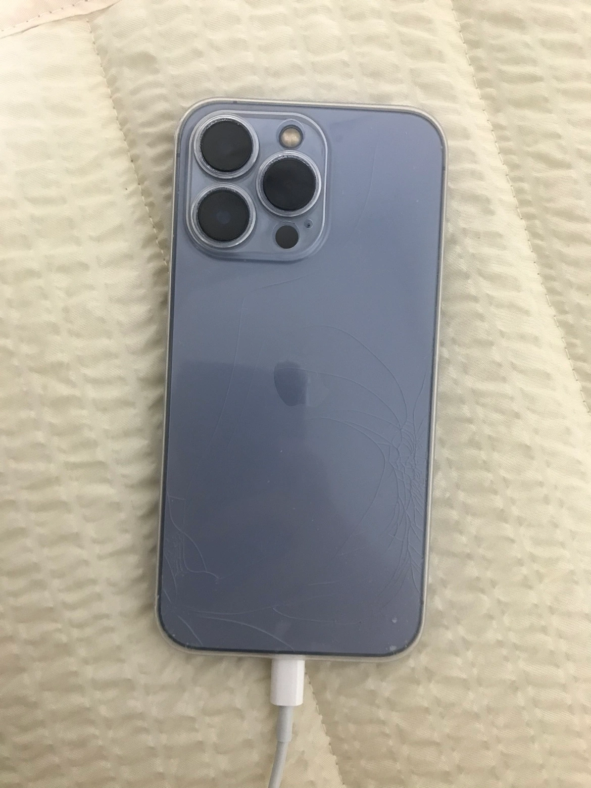 아이폰13pro 128gb 후면깨짐 | 당근 중고거래