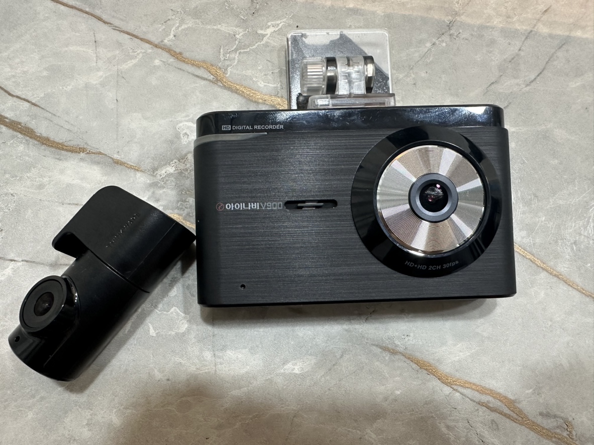 아이나비 V900 블랙박스 | 기타 중고물품 | 당근 중고거래
