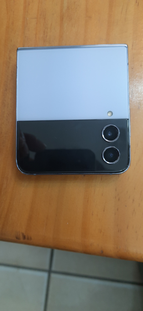 삼성 갤럭시 Z플립4 256G ... | 당근 중고거래